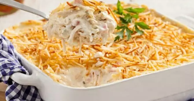 Fricassé de Frango Cremoso com Batata Palha