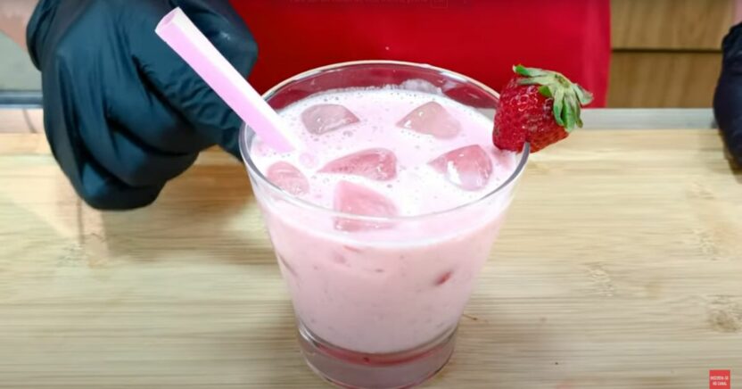 Como Fazer Batida de Morango Vodka e Leite Condensado